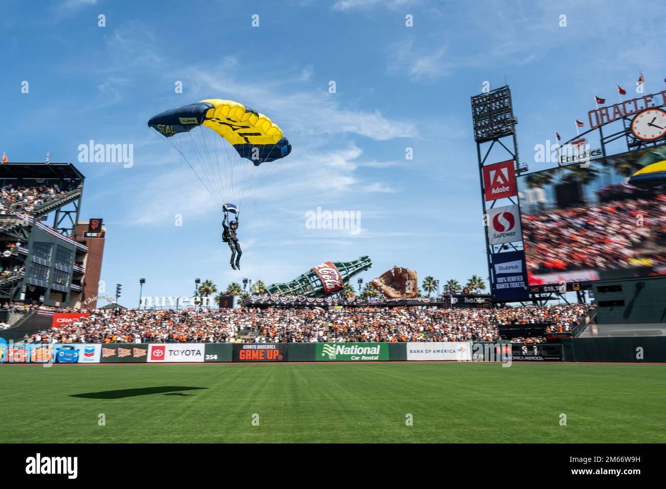 Oracle park baseball stadium hi-res stock photography and images - Alamy