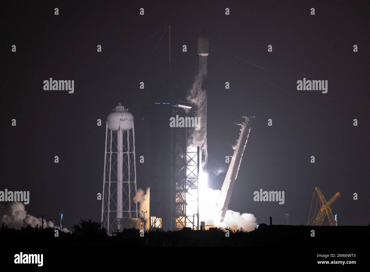 A Falcon 9 rocket carrying Starlink 4-26 payload launches from Launch ...