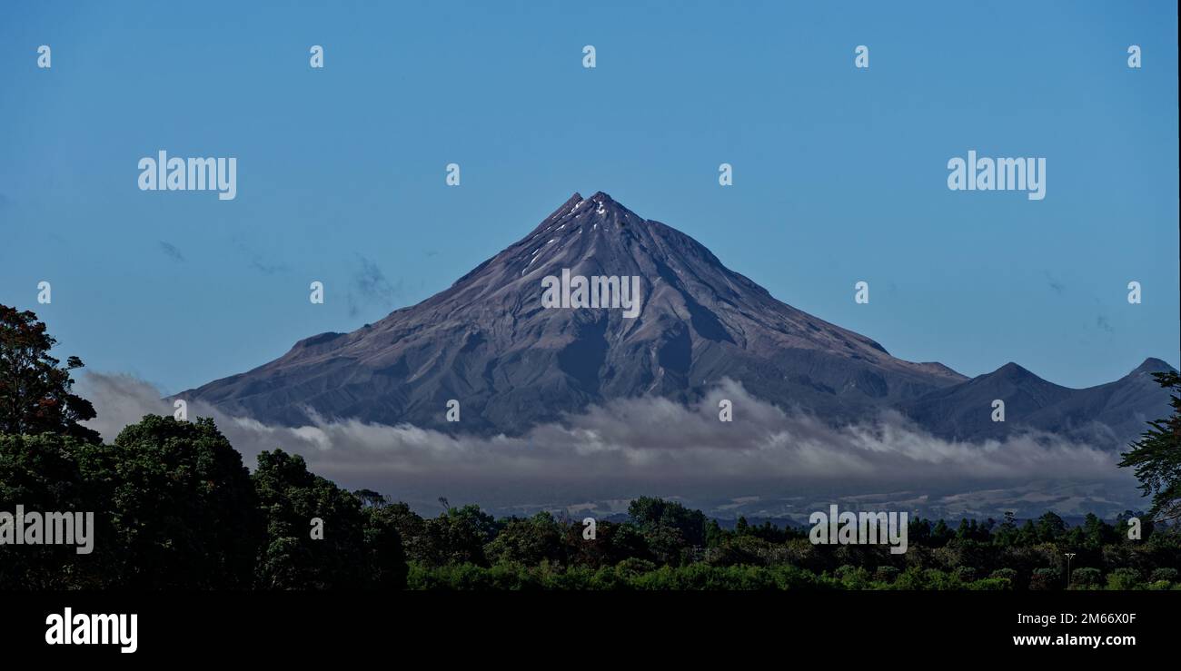 Mt Taranaki, North Island, New Zealand Stock Photo - Alamy