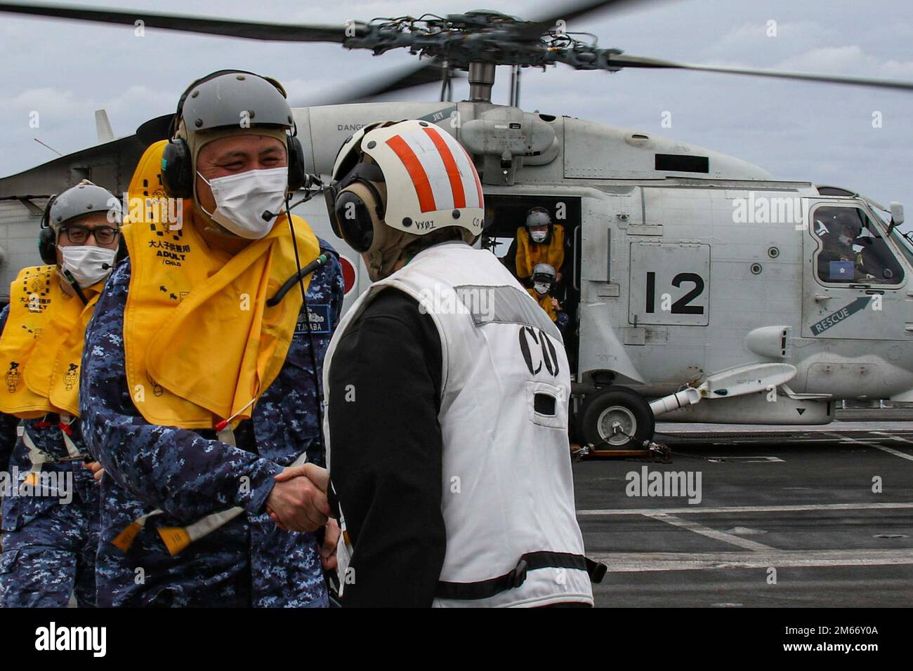 220408-N-JC401-1194 PHILIPPINE SEA (April 8, 2022) Capt. Amy ...