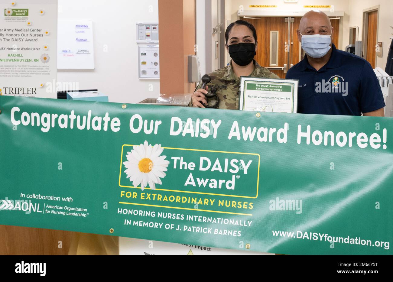 Capt Richell Vannieuwenhuyzen Rn Recipient Of The Daisy Award Poses