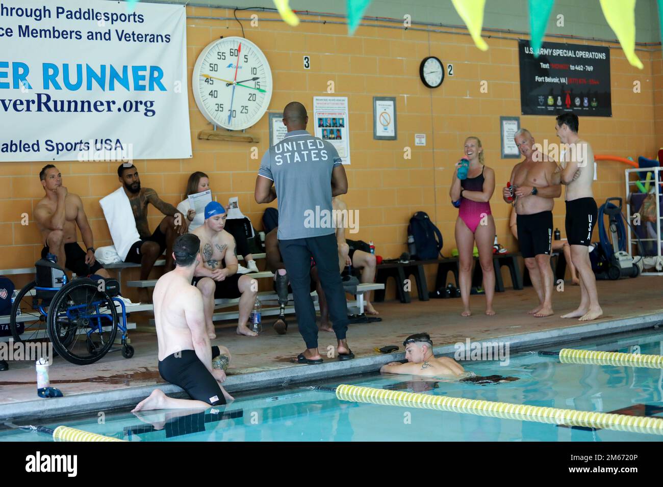 Learn swimming techniques hi-res stock photography and images - Alamy