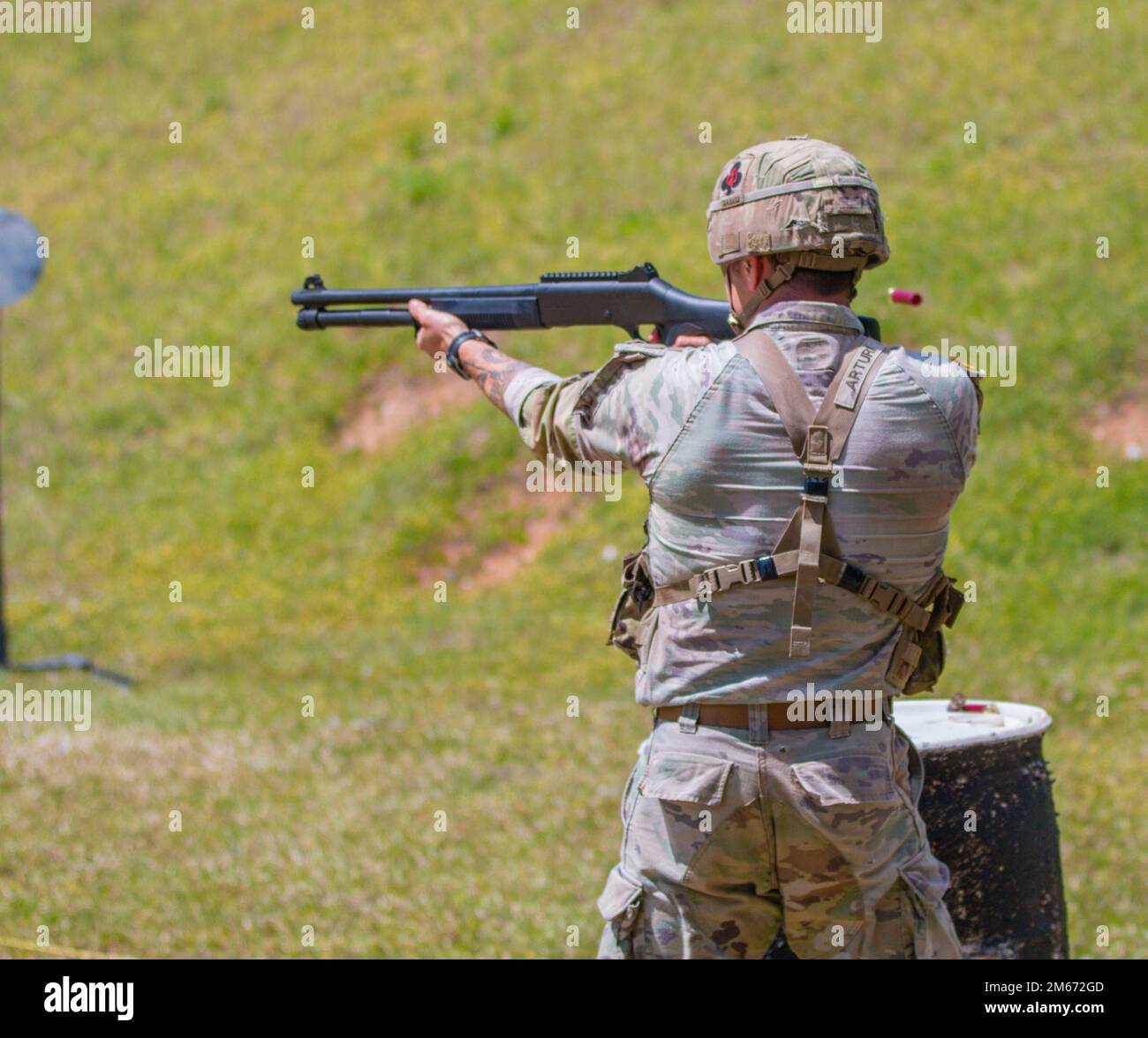 1st Lt. Aaron Arturi from the 101st Airborne Division (Air Assault ...