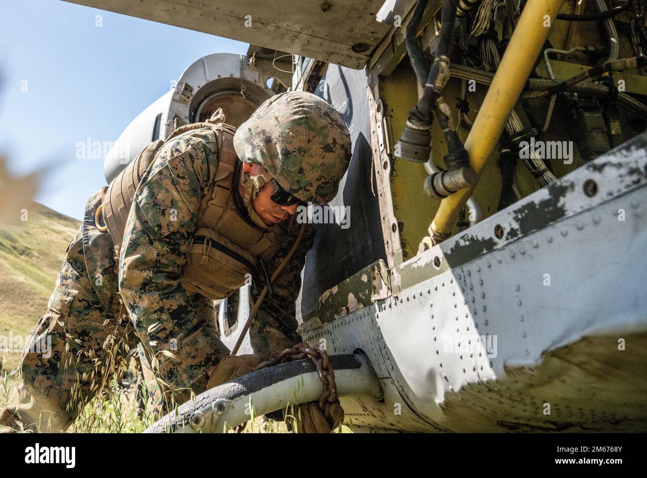 Reserve Marines with Marine Wing Support Squadron (MWSS) 473, 4th ...