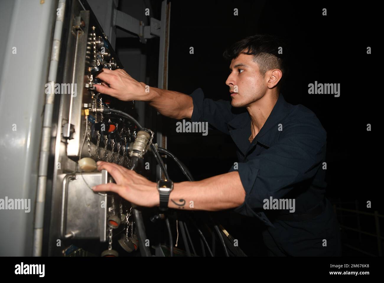 EAST CHINA SEA (April 9, 2022) Aviation Machinist's Mate 2nd Class ...