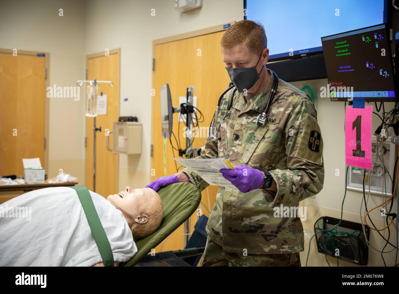Soldiers from the 921st Field Hospital (FH) from Bell, Calif. and ...