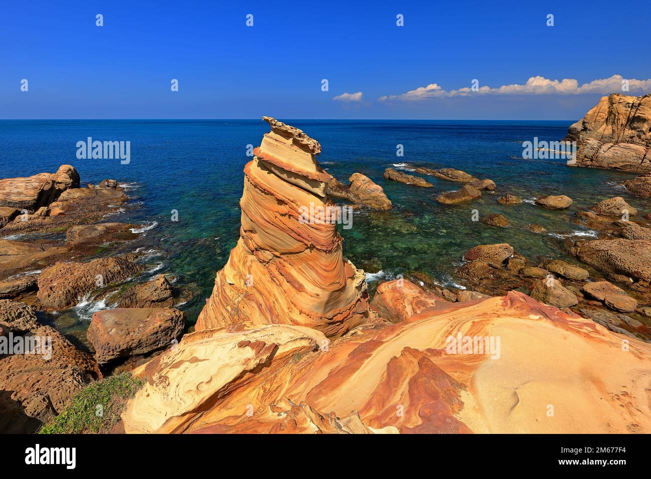 Coastal rock formations in Nanya, Northeast Coast National Scenic Area ...