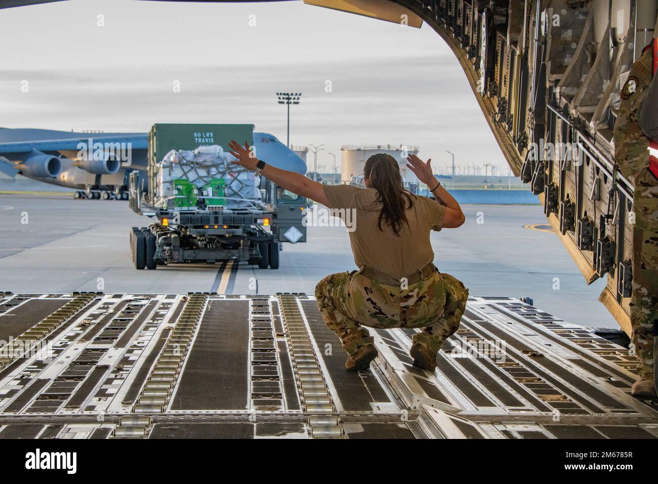60k tunner aircraft loader hi-res stock photography and images - Alamy