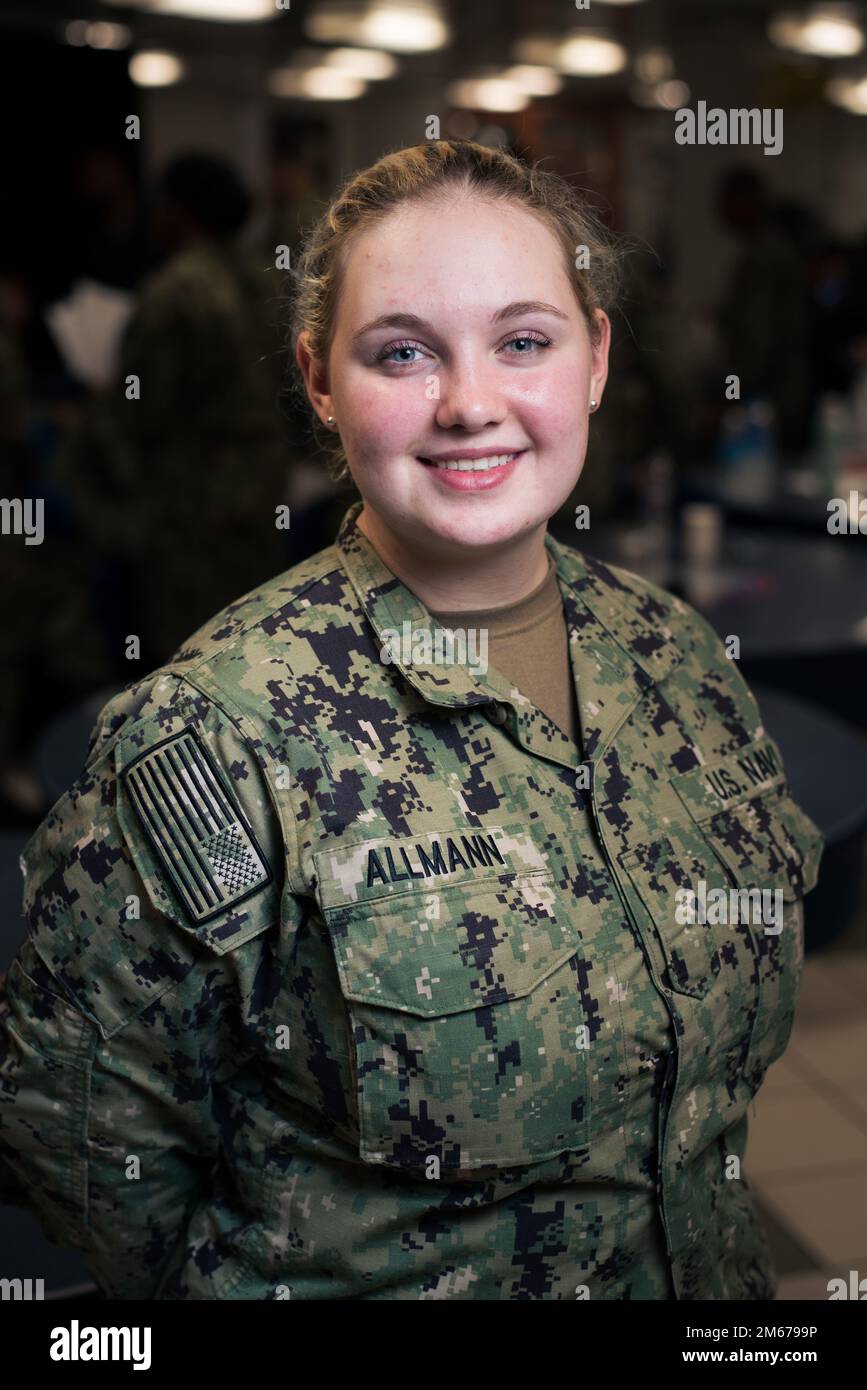 220411-N-TH560-0467 YOKOSUKA, Japan (April 11, 2022) Airman Megan ...