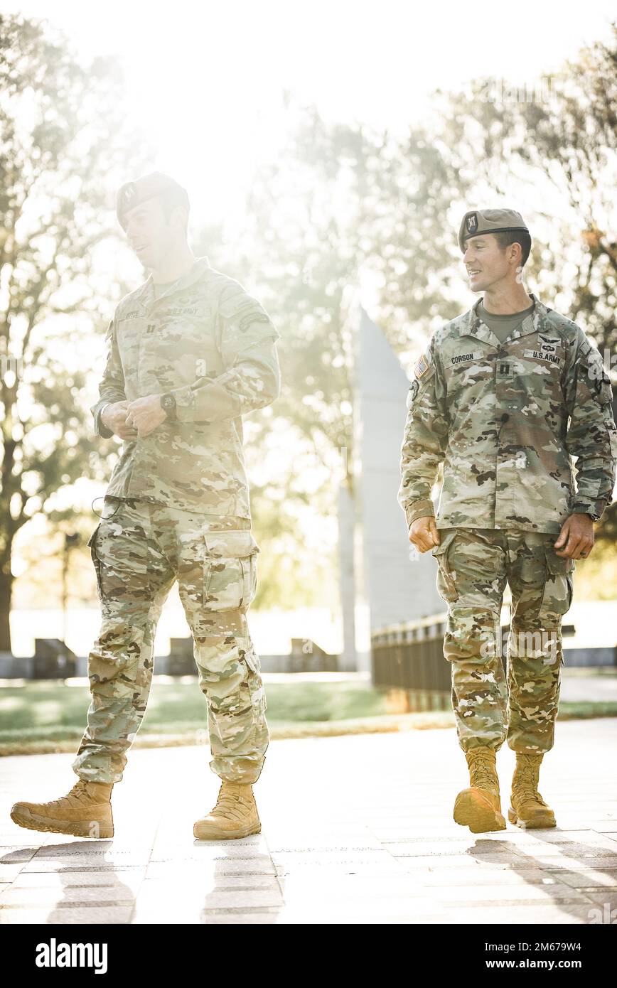 CPT Boyle and CPT Corson Winners of the 2022 Best Ranger Competition ...