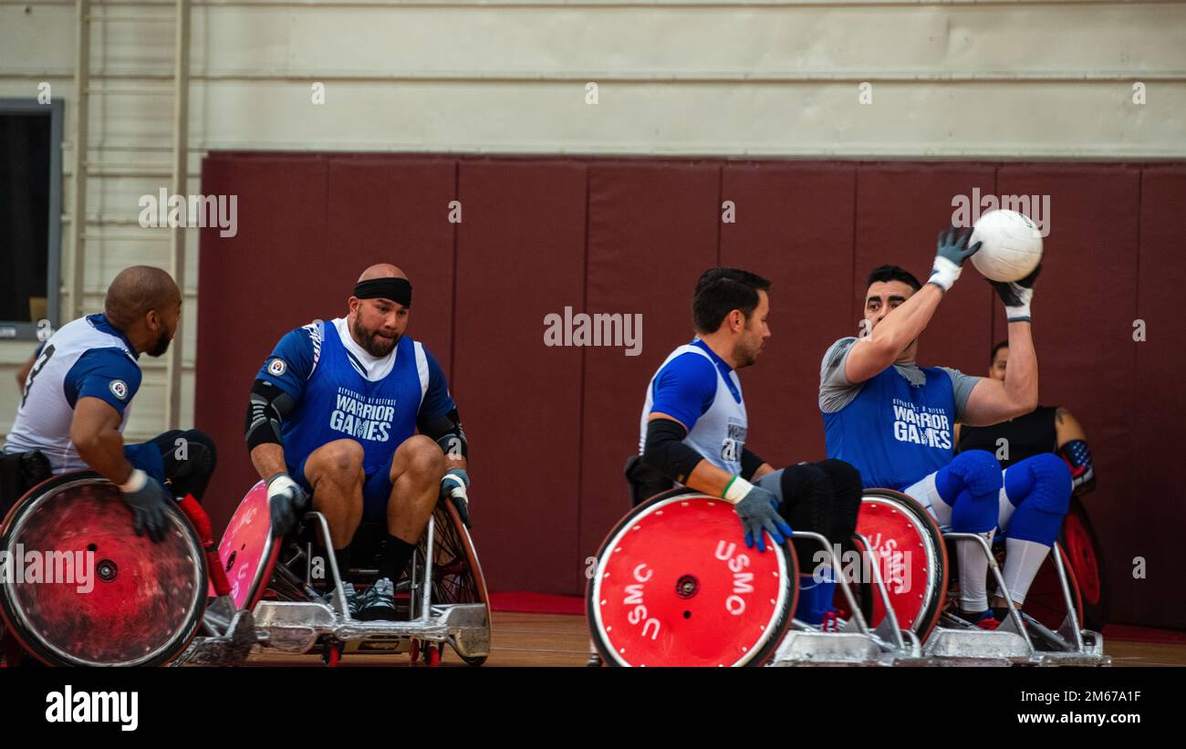 Athletes on Team U.S. practice wheelchair rugby during the Invictus ...