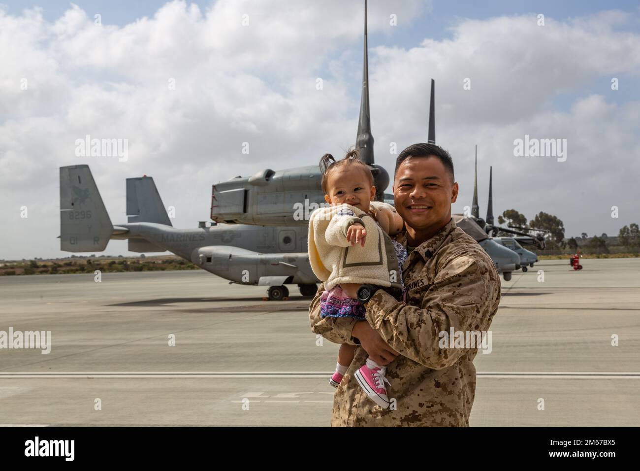 U.S. Marines and their families reunite after Marine Medium Tiltrotor Squadron (VMM) 161, Marine ...
