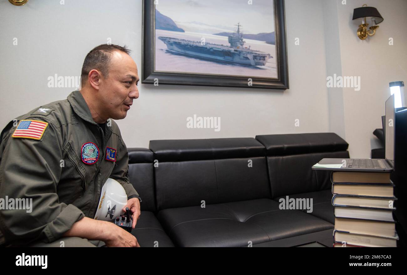220411-N-WU964-1151 YOKOSUKA, Japan (April 11, 2022) Capt. Fred ...