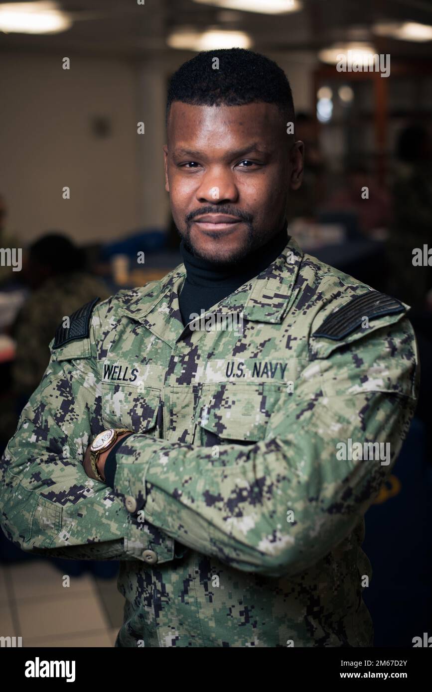 220411-N-TH560-0257 YOKOSUKA, Japan (April 11, 2022) Airman Philip ...