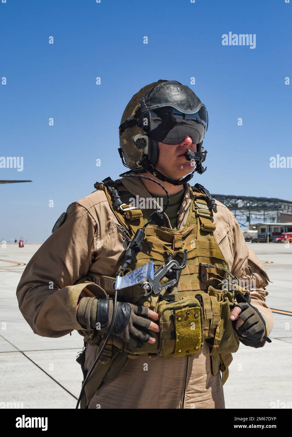 U.S. Marine Corps Staff Sgt. Bradley Watkins, crew chief, Marine Medium ...