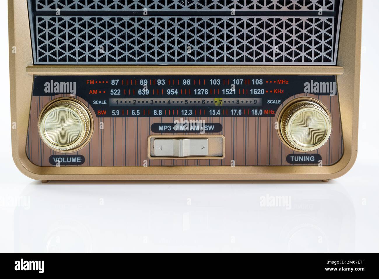 Old radio isolated over white background Stock Photo - Alamy