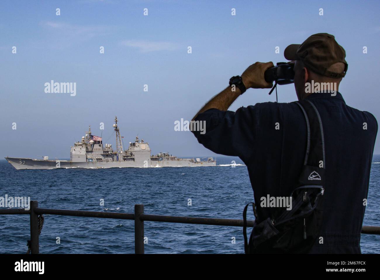 Fantail guided missile cruiser hi-res stock photography and images - Alamy