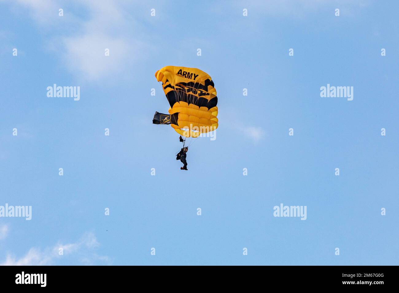 U.S. Army Golden Knights jump into Segra Stadium in Fayetteville, NC ...