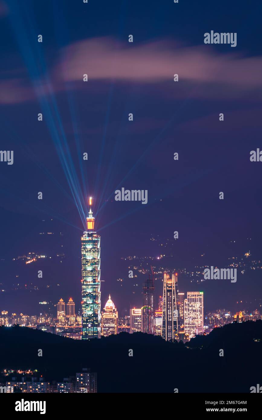 Lasers in the sky hi-res stock photography and images - Alamy