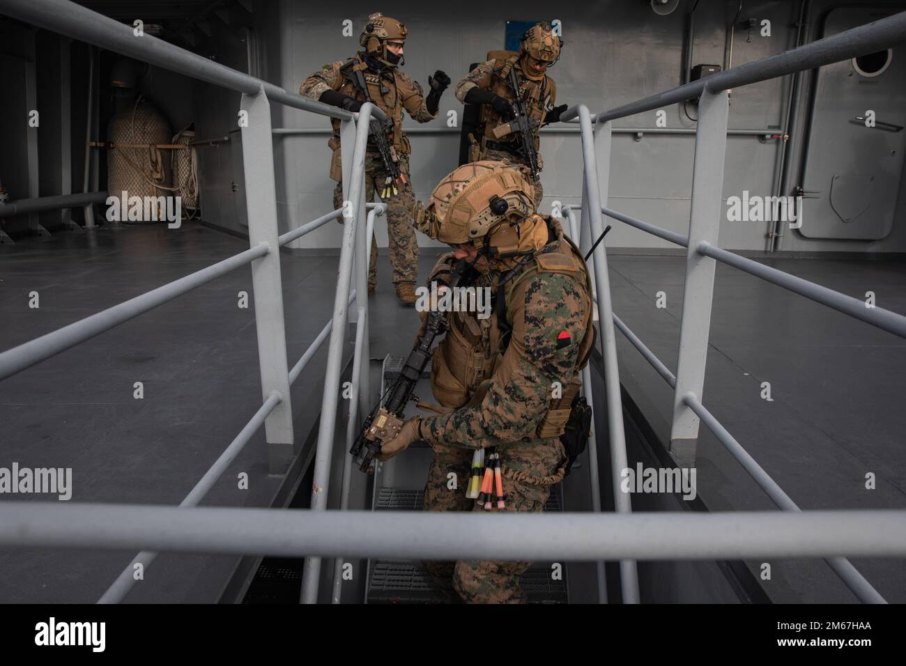 U.S. Marines from Charlie Company, 2nd Reconnaissance Battalion ...