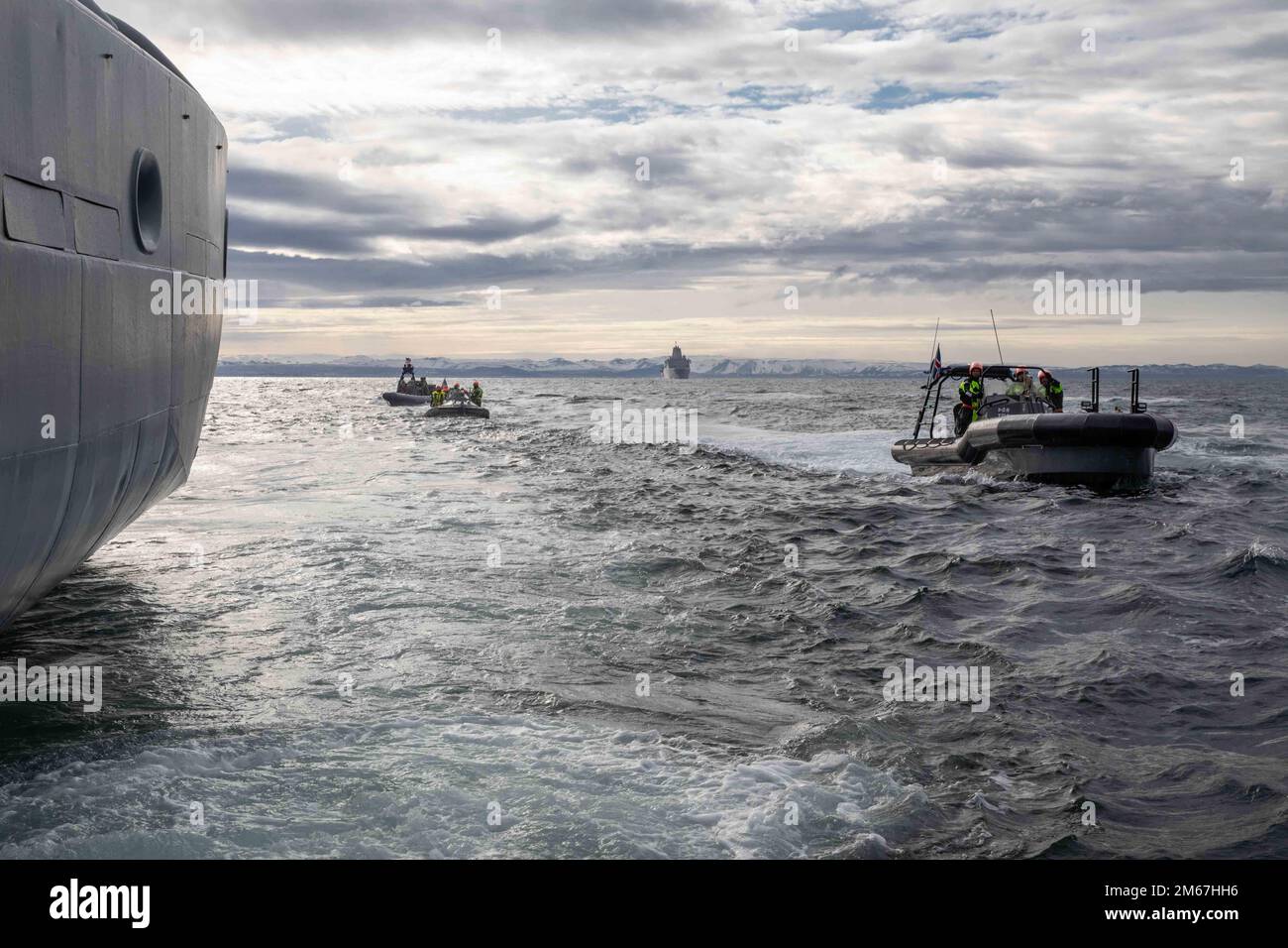 220412-N-PC065-1244 ATLANTIC OCEAN – Icelandic Coast Guard and U.S ...