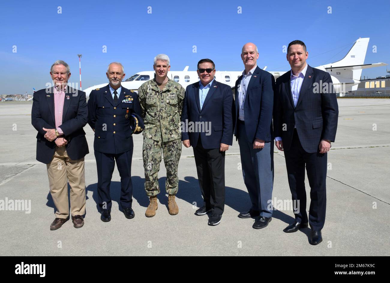 Colonel james r n hi-res stock photography and images - Alamy