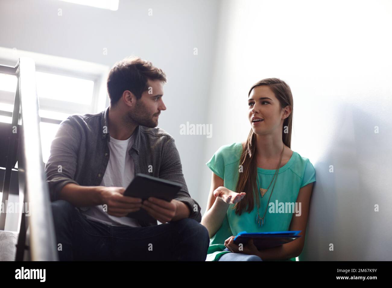 Two people talking serious hi-res stock photography and images - Alamy