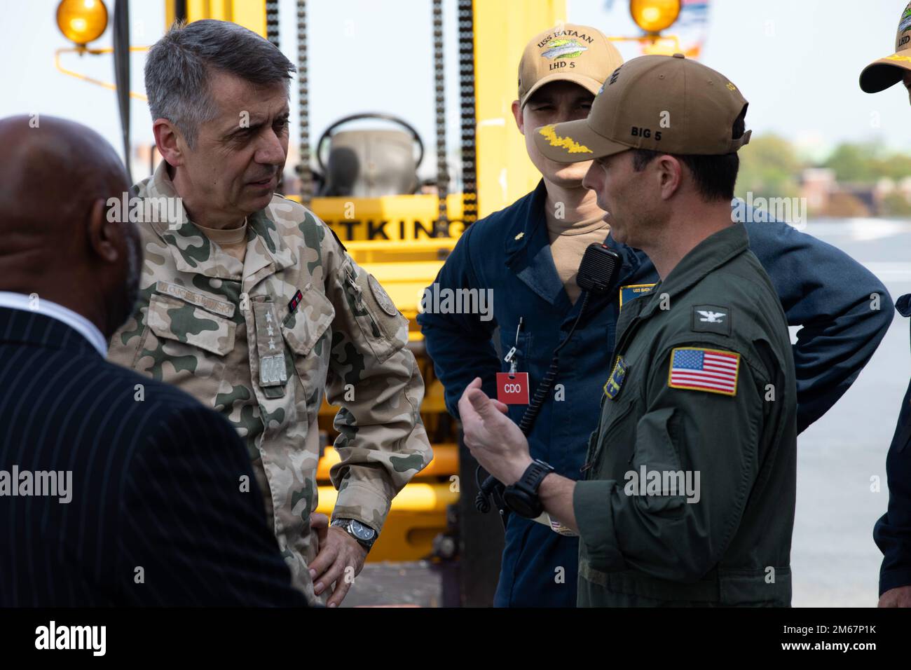 220413-N-MH210-1151 NORFOLK, VA. (April 13, 2022) -Capt.Joseph Murphy ...