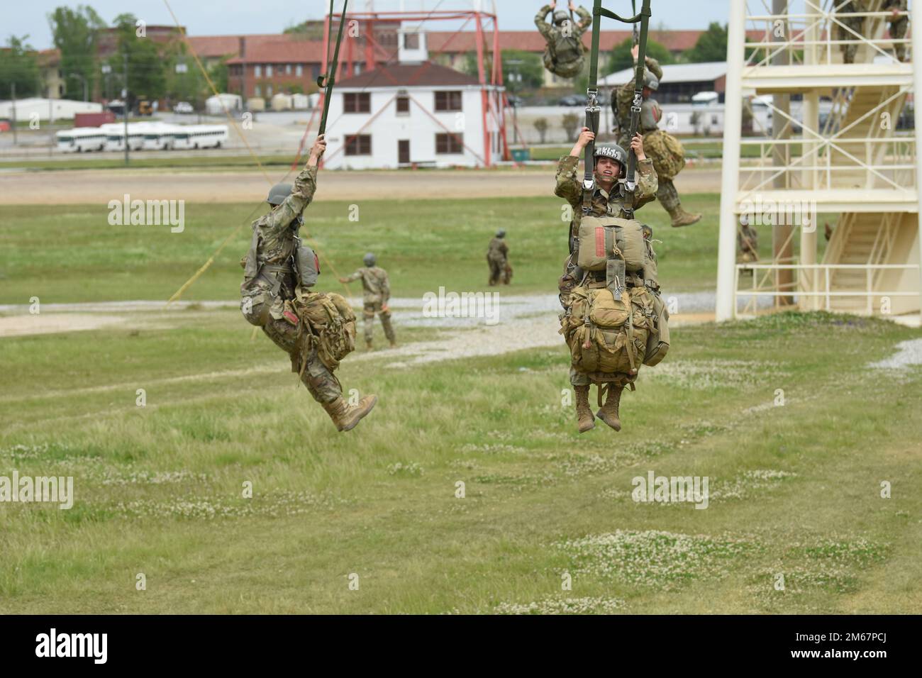 Airborne students complete training at 34-foot jump towers at Fort ...