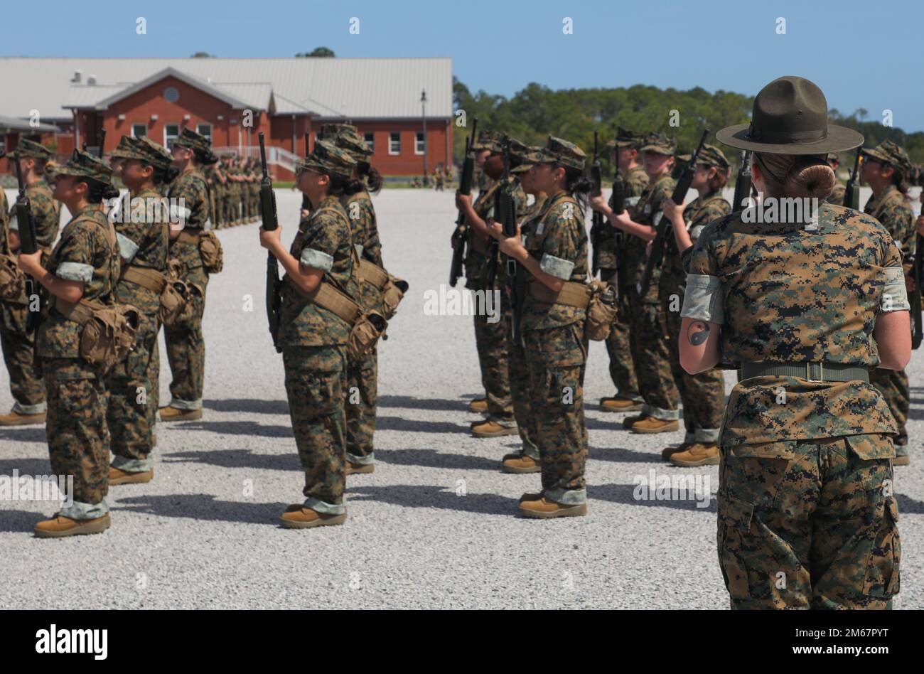 Recruits with Kilo Company, 3rd Recruit Training Battalion, practice ...