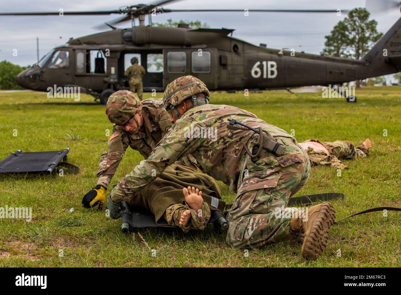 Army flight medics train at the School of Army Aviation Medicine ...
