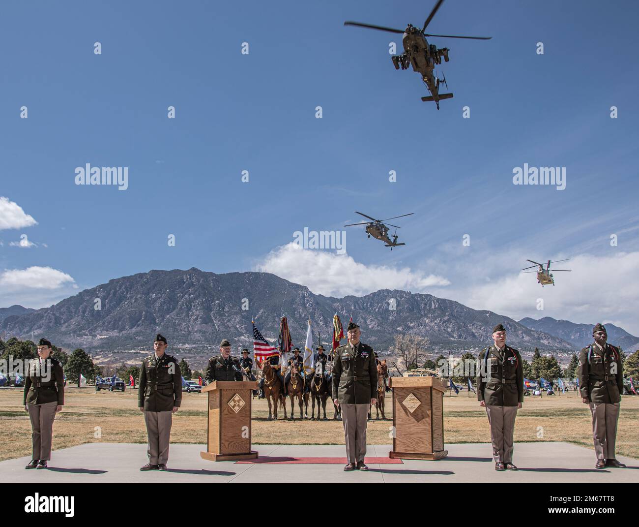 An AH-64D Apache, UH-60 Blackhawk and CH-47 Chinook from the 4th Combat ...