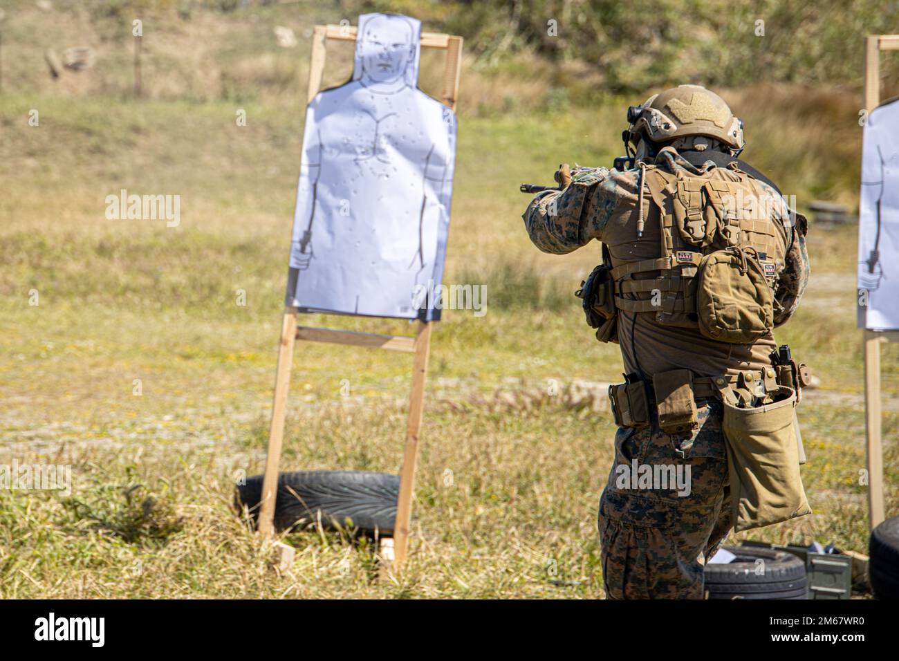 U.S. Marines with 2d Recon Battalion conduct a live-fire range near ...