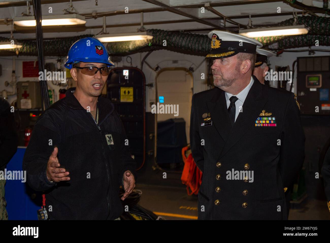 220414-N-SI601-2022 YOKOSUKA, Japan (April 14, 2022) Aviation Boatswain ...
