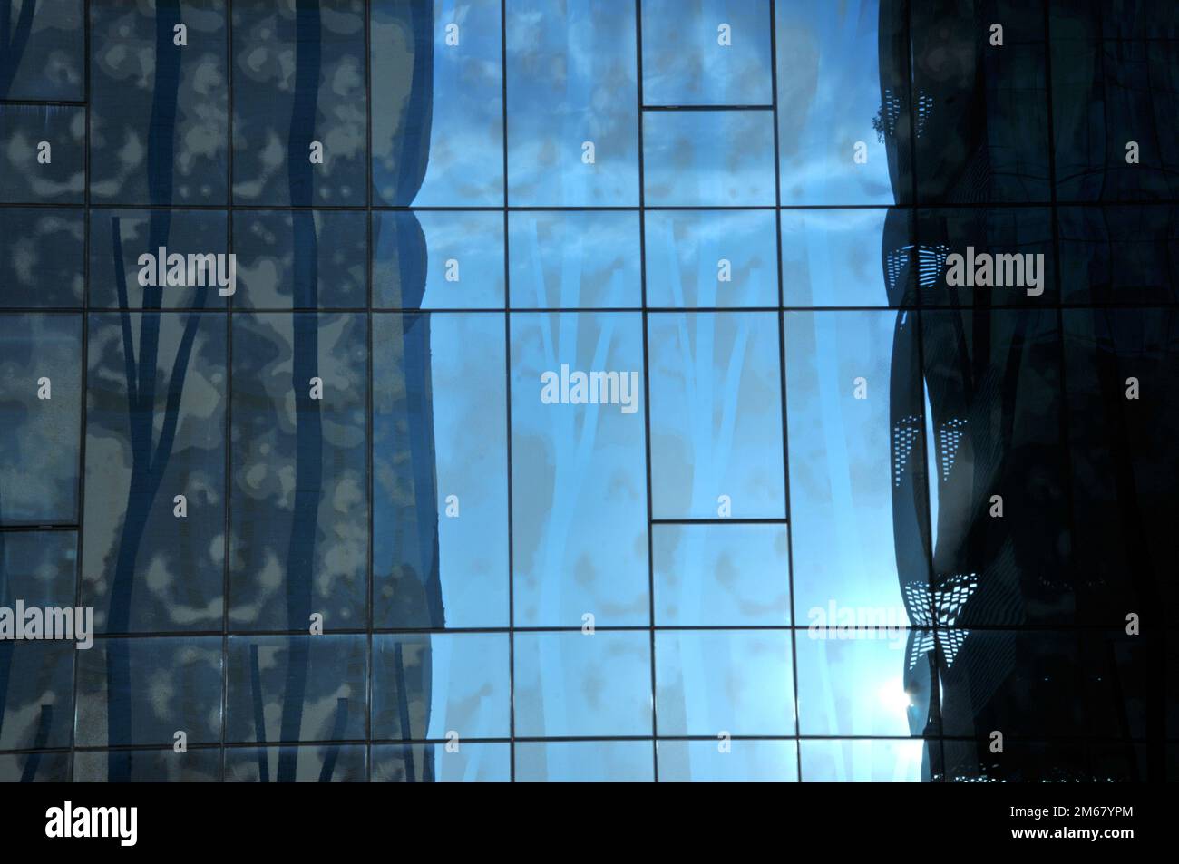 modern architecture with sun reflections Stock Photo - Alamy