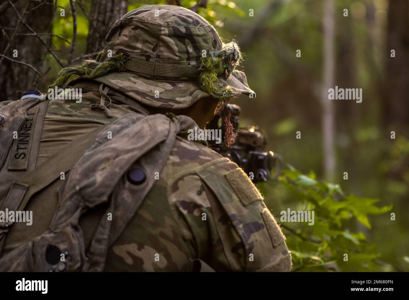 Green Beret assigned to 3rd Special Forces Group (Airborne) sets up ...