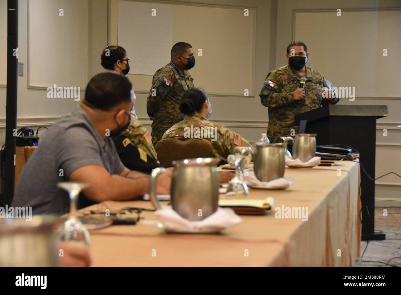 El servicio nacional de fronteras hi-res stock photography and images ...