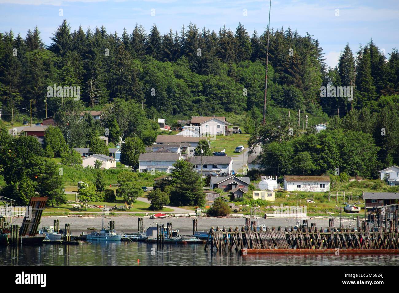 The village of alert bay hi-res stock photography and images - Alamy