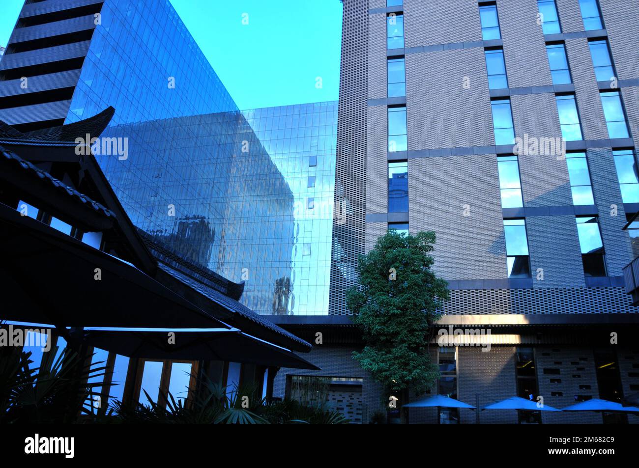 modern architecture with sun reflections Stock Photo - Alamy