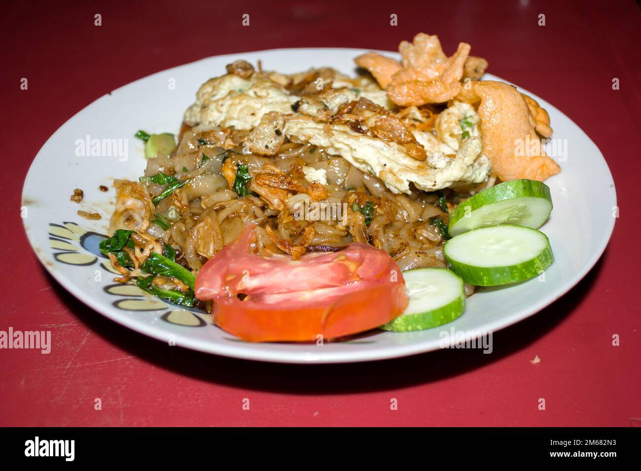 ready-to-eat fried kwetiau Stock Photo - Alamy