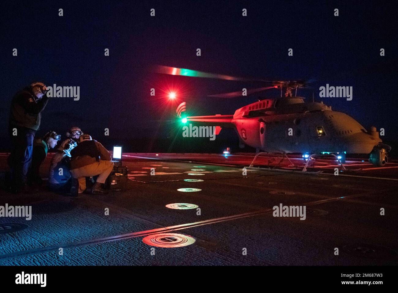 220416-N-NK931-984 PACIFIC OCEAN (April. 16, 2022) – Sailors assigned ...