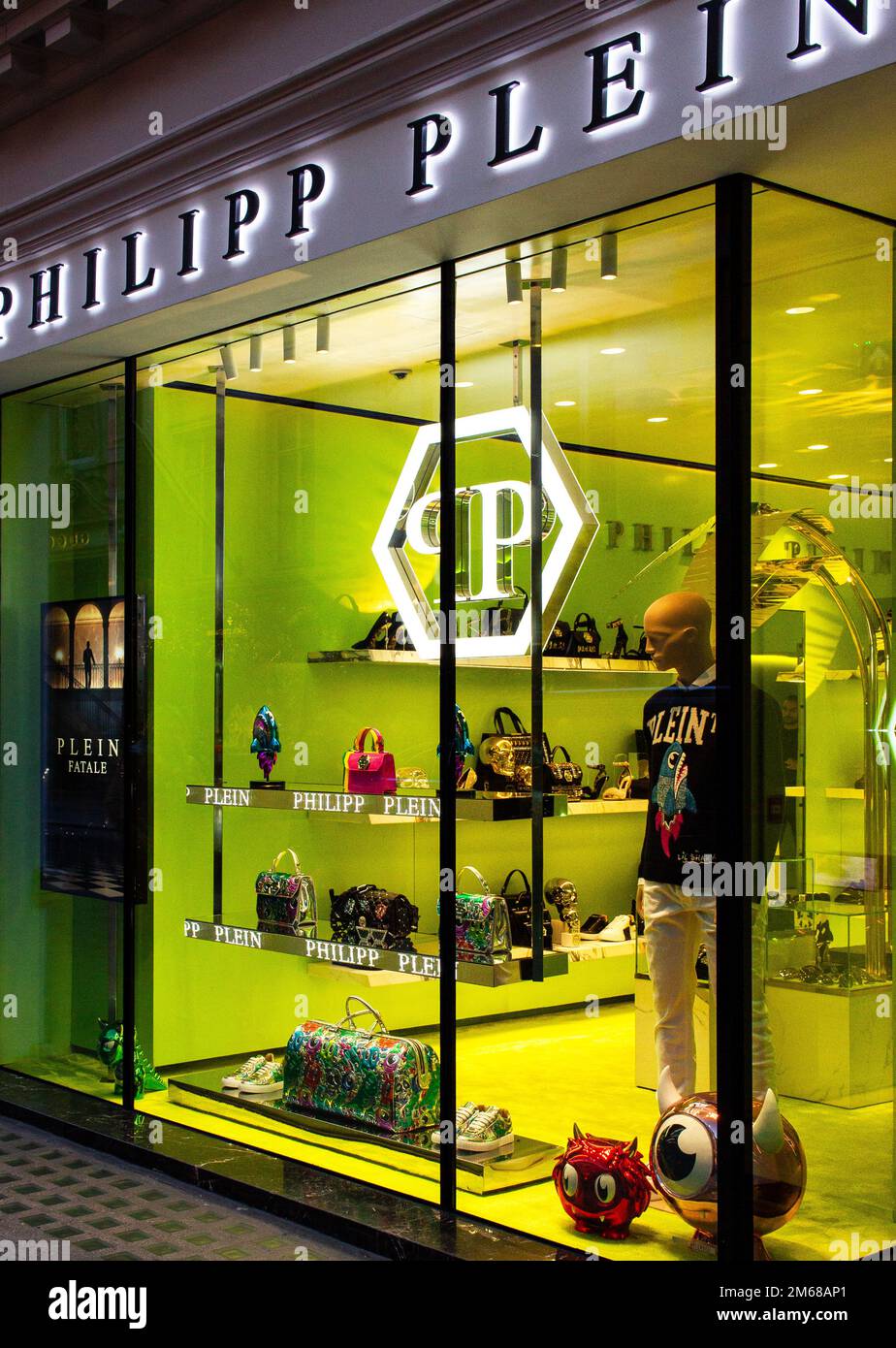 Philippe Plein storefront/shop window/visual merchandising of New Bond ...