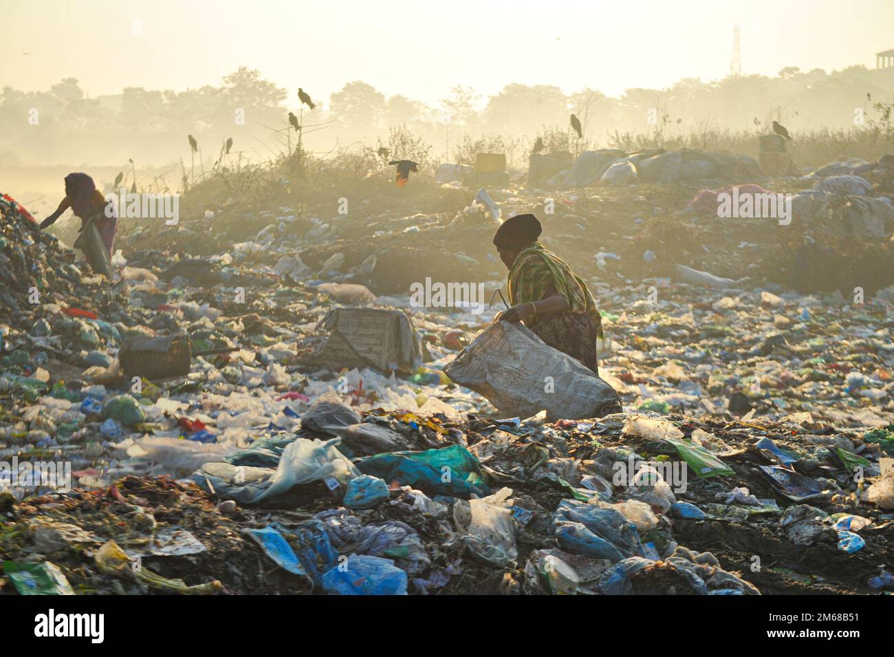 Non Exclusive: 03 January 2023 In Sylhet-Bangladesh: Workers are ...