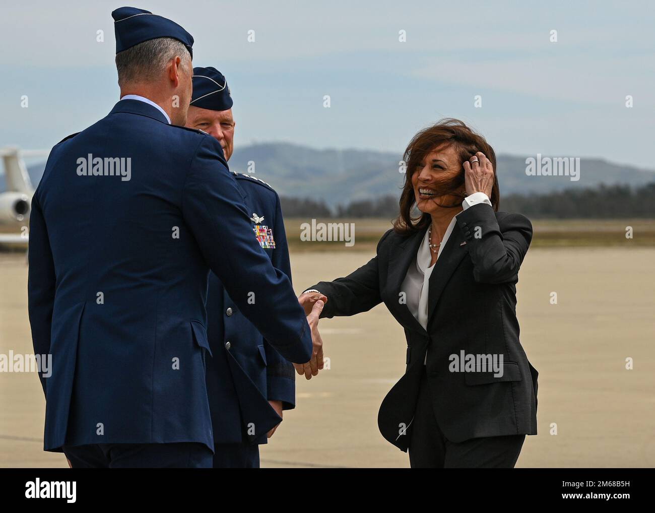 Douglas emhoff visit hi-res stock photography and images - Alamy
