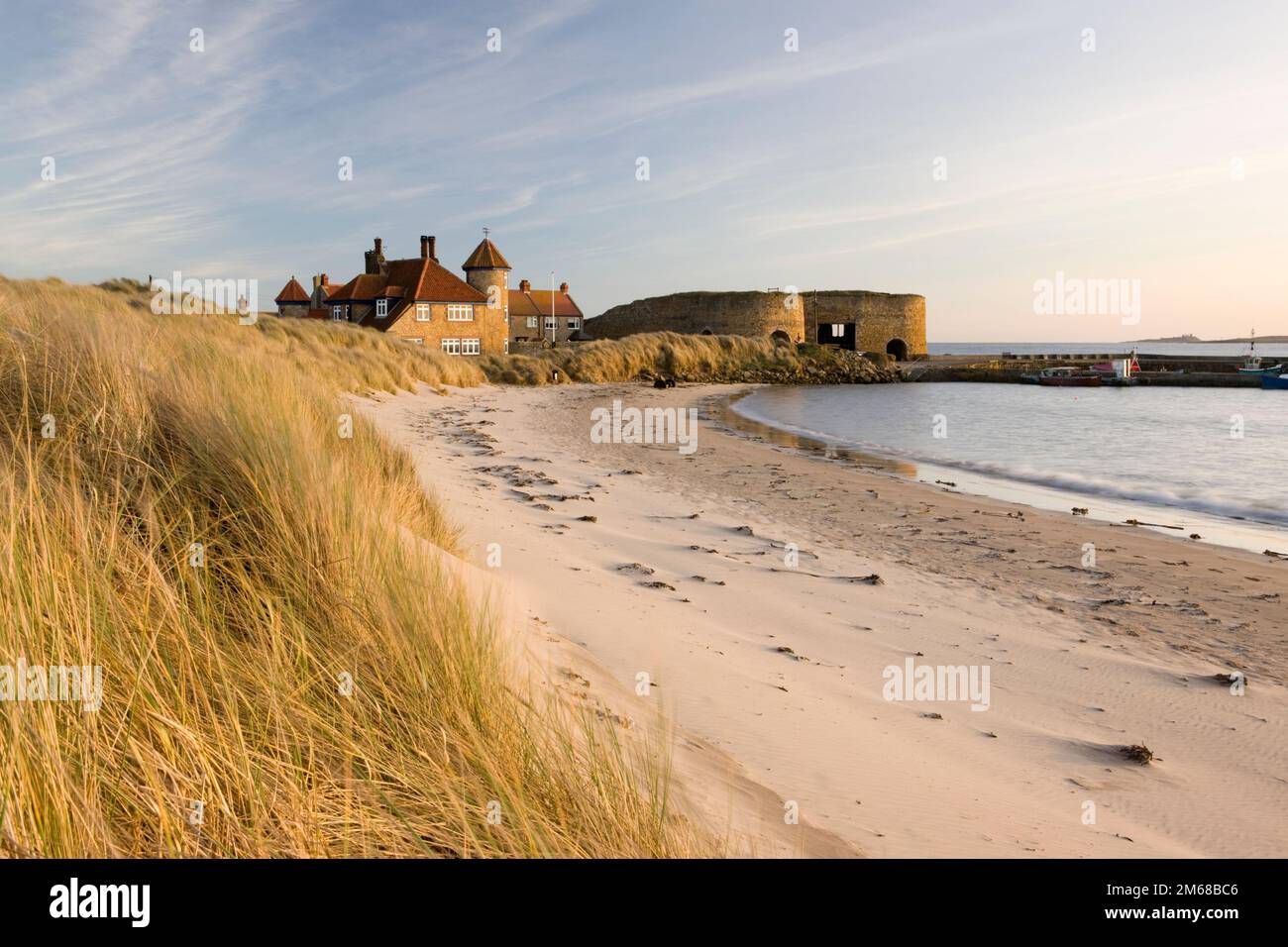 Clean sandy beach at Beadnell Bay on the Northumberland coast of ...