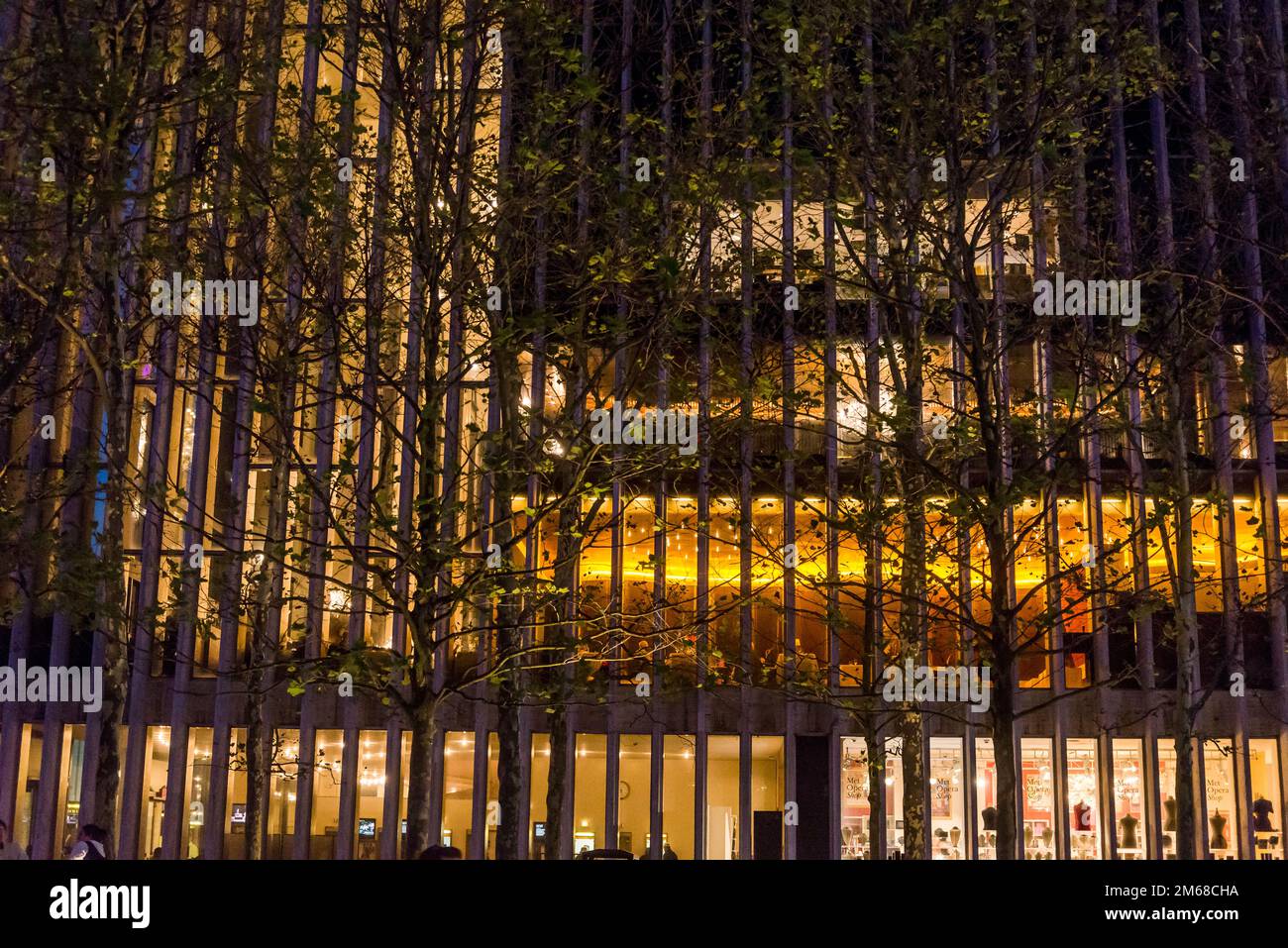 Metropolitan Opera House, Lincoln Center for the Performing Arts, complex of buildings in the ...