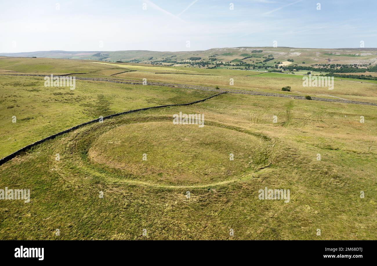 Castle Dykes prehistoric Neolithic henge near Aysgarth in Yorkshire ...