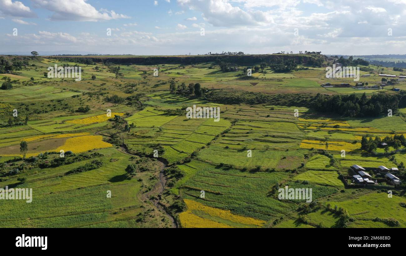 Cultivated lands hi-res stock photography and images - Alamy