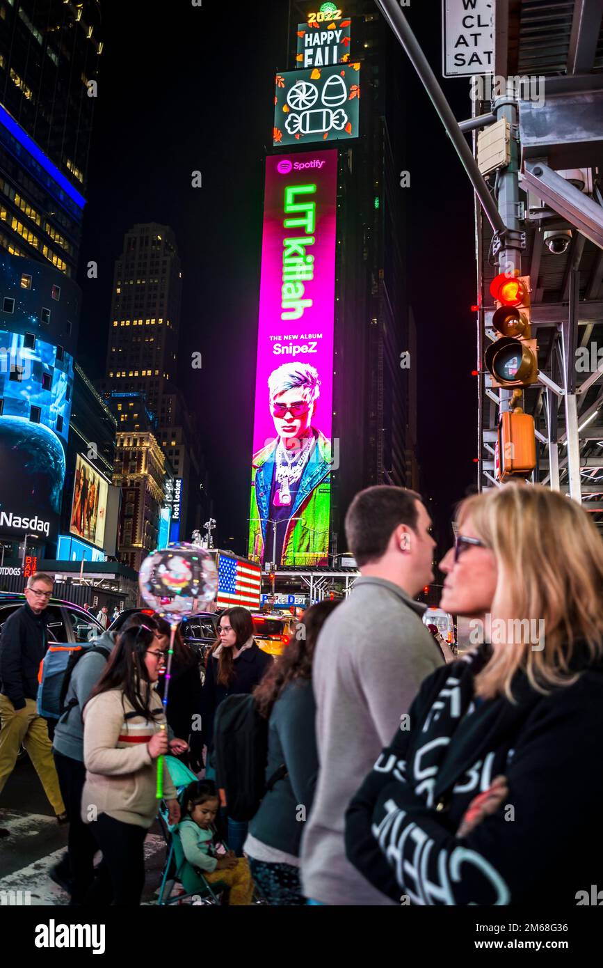 2022 broadway hi-res stock photography and images - Alamy