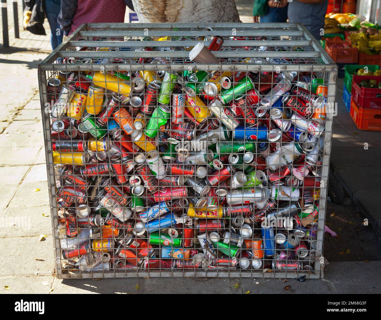 Aluminium drink cans in a recycling collecton cage Stock Photo - Alamy
